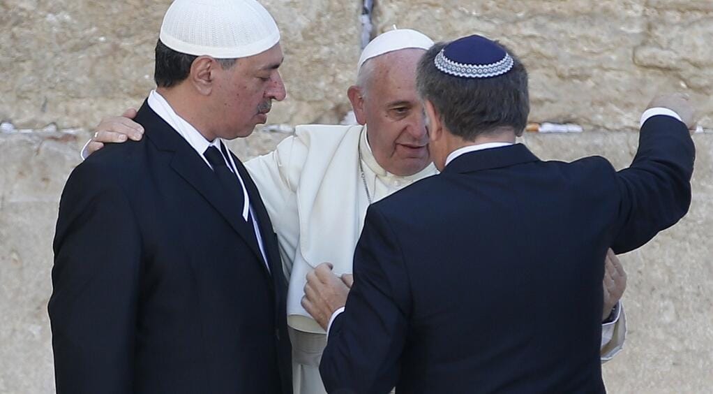 Pope Francis Makes Moves Toward Amity With Islam (Andrea Stanton ...